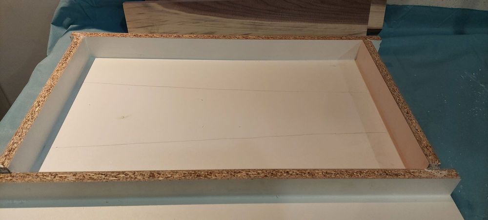 Resin Tables: Building the Mold